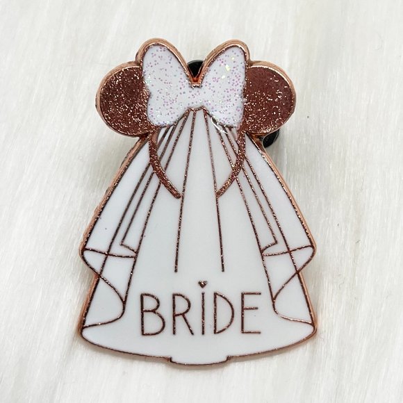 Disney | Jewelry | 525 Disney Minnie Mouse Glitter Bride Pin | Poshmark